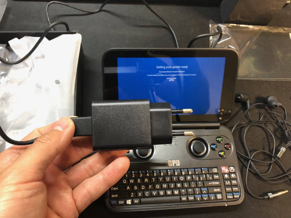 GPD WIN PC Game Recensione mini computer console portatile con monitor ...